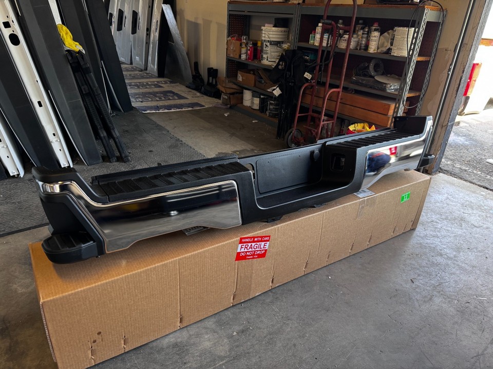 2017-2023 Ford F250/350 Rear Bumper Chrome OEM. NON SENSOR New STEP 23 ...