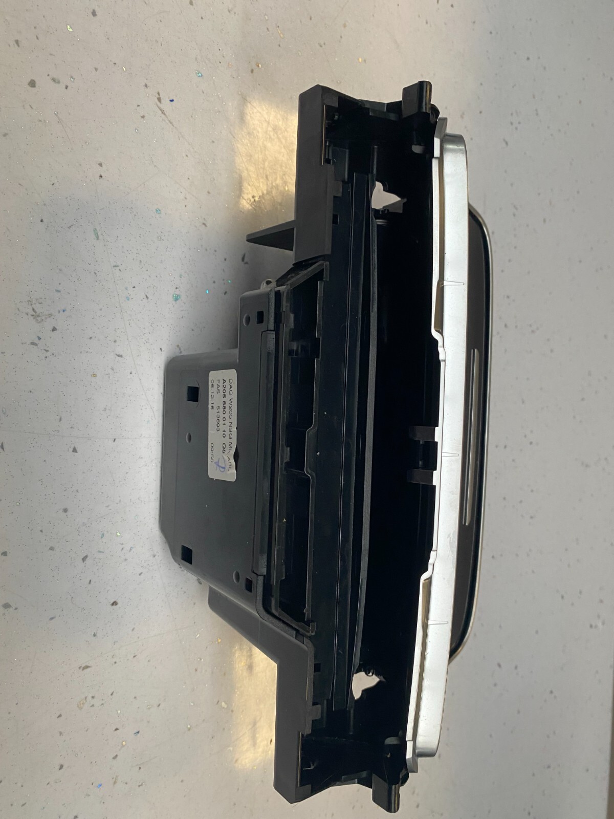 MERCEDES-BENZ W205 2018 RHD FRONT TRAY ASHTRAY OEM A2056800110 | eBay