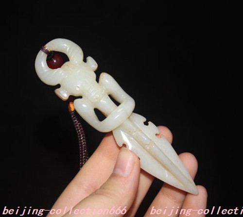 4.2" Chinese Hetian jade Feng Shui Cattle exorcism magic weapon amulet ...