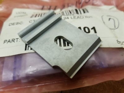 Universal Instruments DIP Inserter 41361401 Cutter Inward 24 Lead RH ...