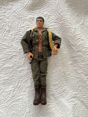 VINTAGE HASBRO GI JOE WITH WORKING VOICE/SOUND BOX with complete outfit ...