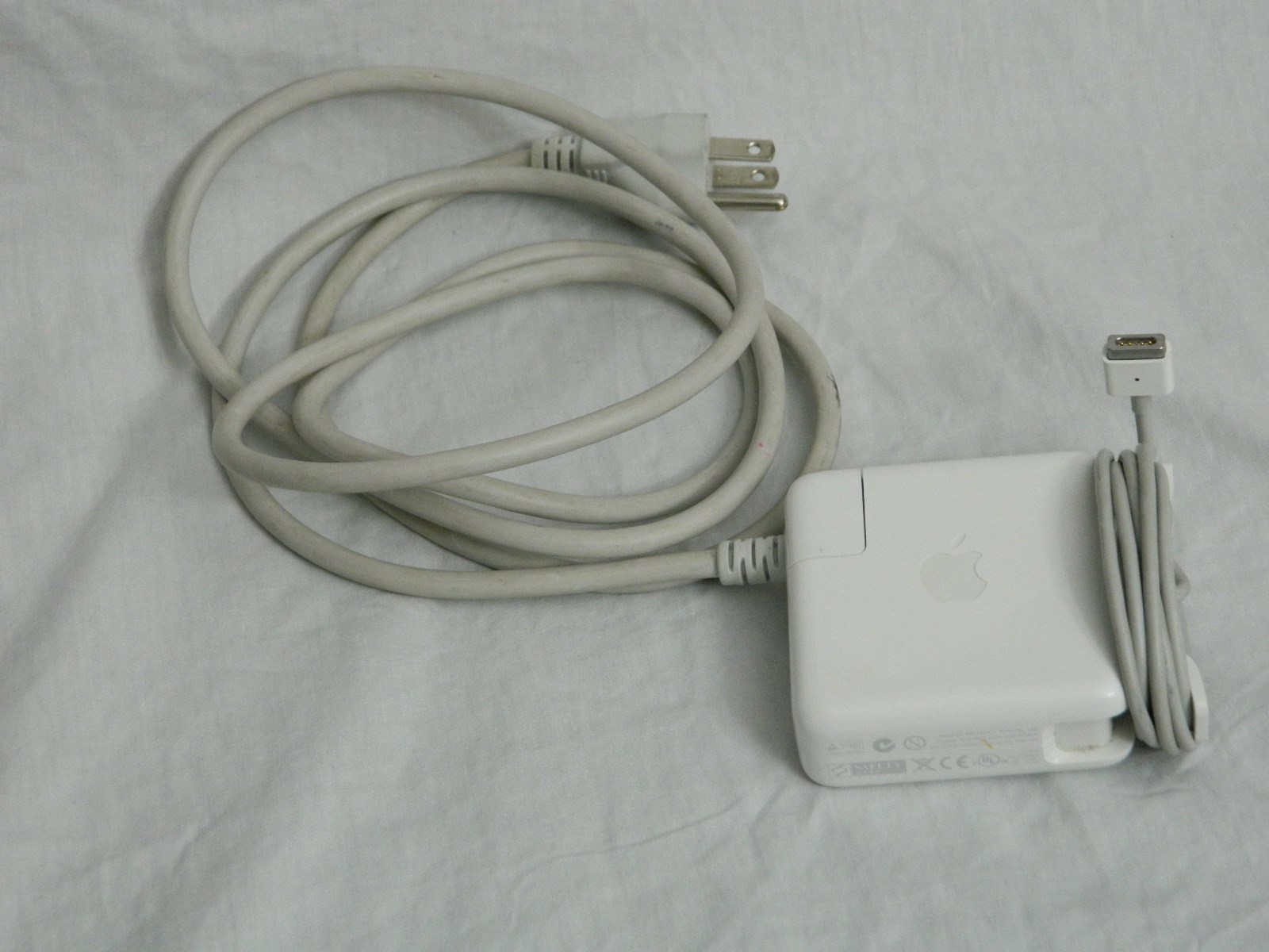Apple 60W Power Adapter Apple Power Cable A1184 Genuine FREE SHIPPING ...