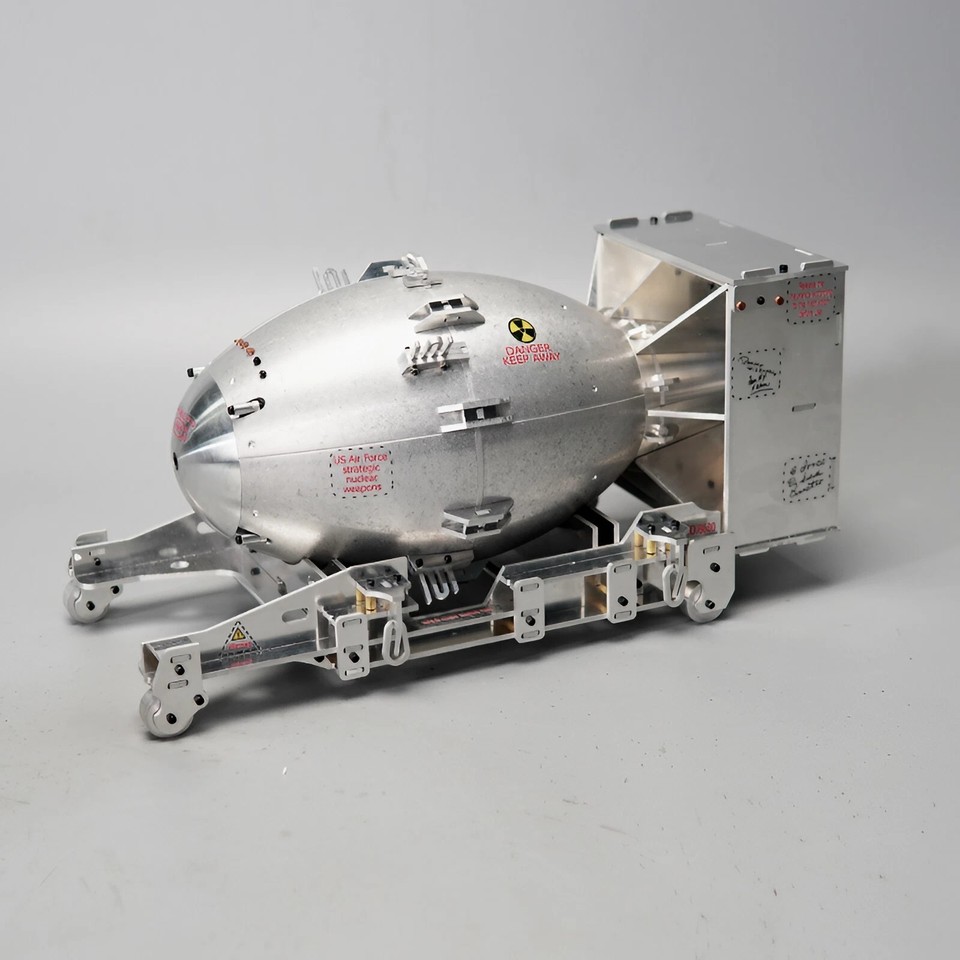 1/12 Full Metal WWII American Fat Man Nuclear Bomb Assembly Model - 3D ...