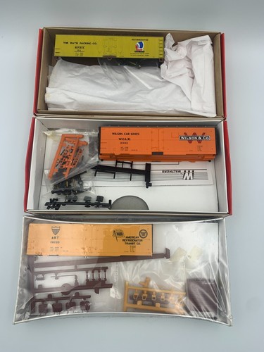 HO Walthers 3-Pack of Meat Reefer Kits. Rath, Wilson, ART (WAB, Mopac ...
