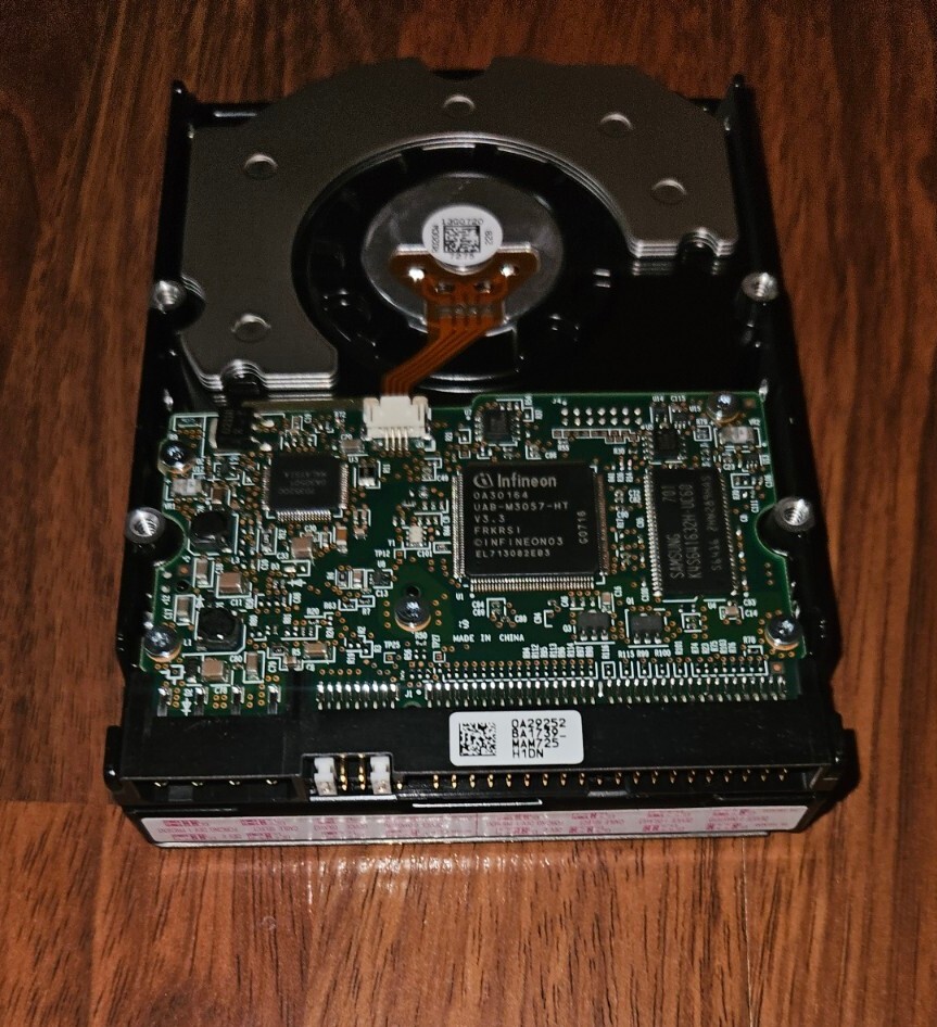 Apple Xserve Hitachi Deskstar 500gb HDD ATA IDE HDS725050KLAT80 for ...