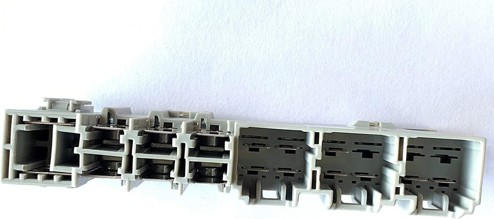 NEW 82620-08020 8262008020 Fusible Link Block Assembly Toyota Sienna ...