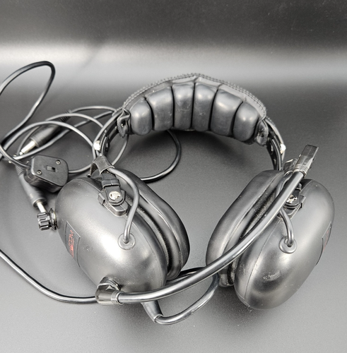 FlightCom Blackhawk 5DX ? General Aviation Aircraft Headset Tested ...