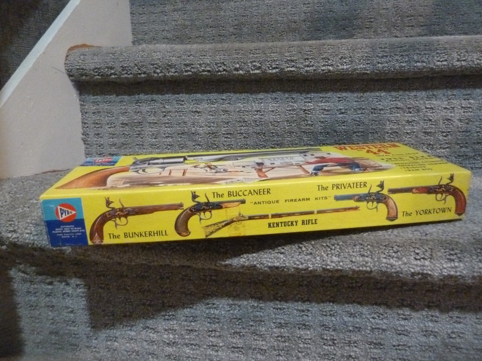Vintage PYRO Plastics Western 44" 1860 Full Size Action Army Model Kit ...