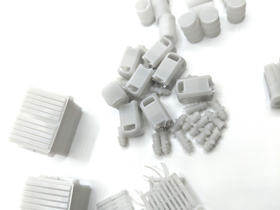 HO Scale Lot 100pcs Crates Dumpsters Pallets Trash Bins Barrels Fire ...