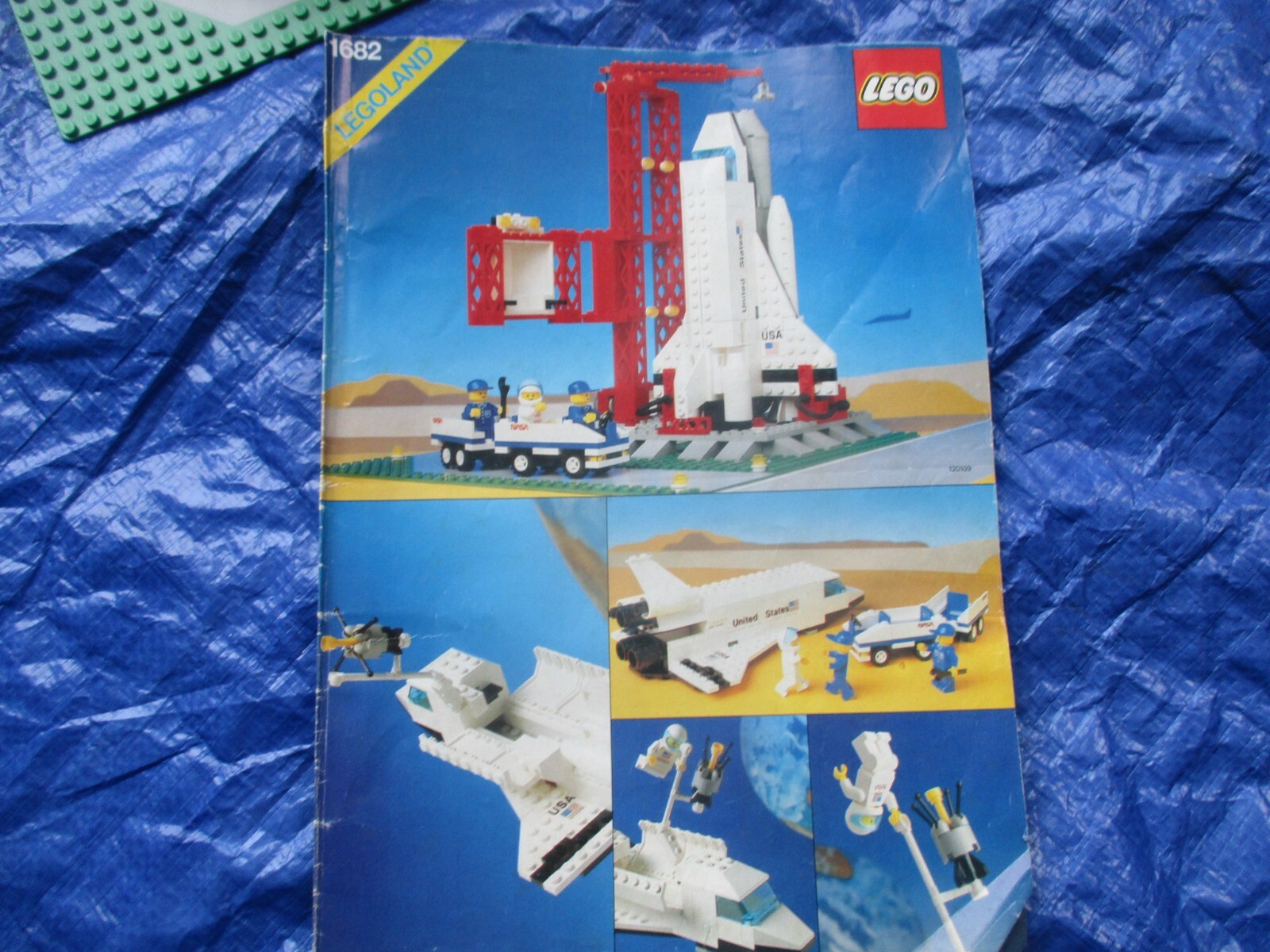 Vintage 1990 Lego 1682 Space Shuttle launch set compete with ...