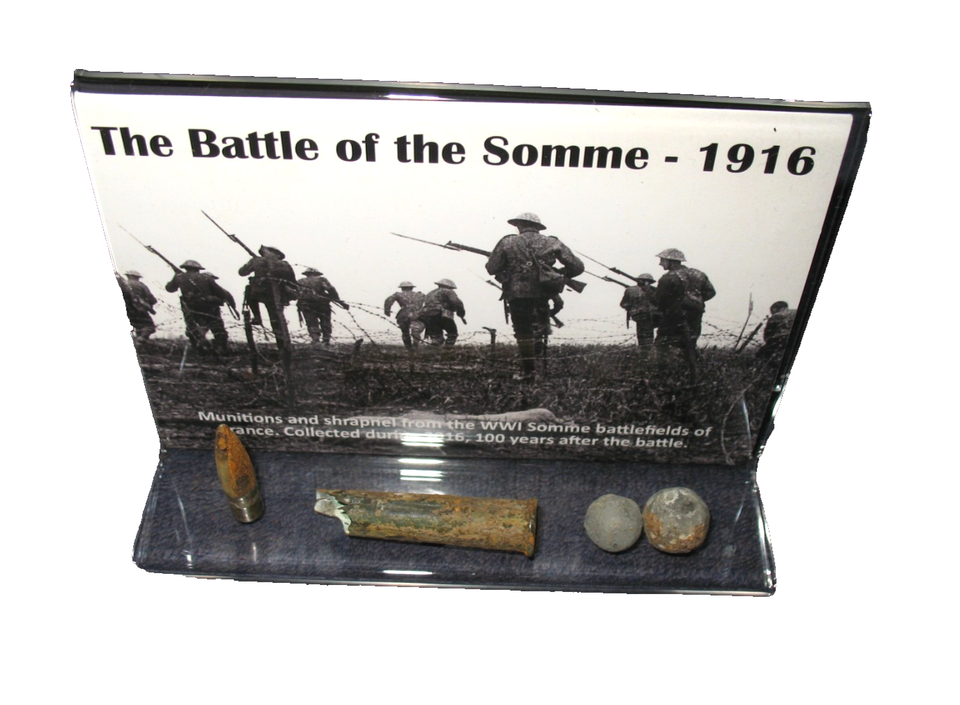 WWI World War 1 WW1 Battle of the Somme relics on display stand w/ ID ...