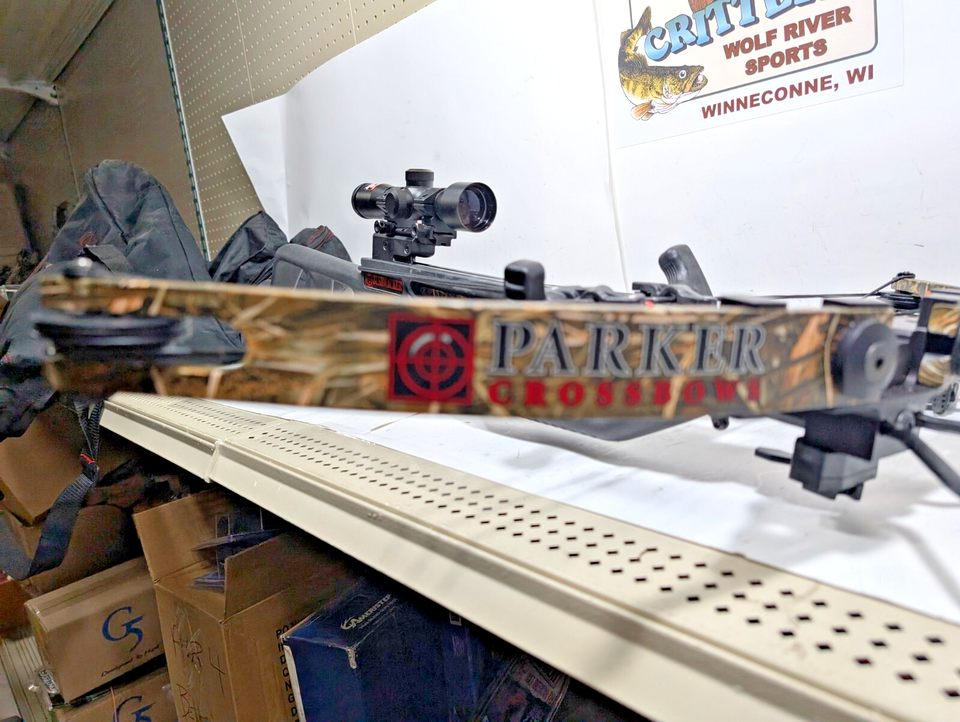 Parker Bushwacker Crossbow Package w/Rope Cocker, Quiver. Bolts and ...