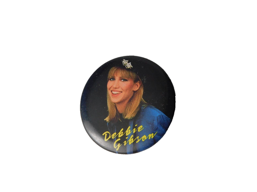 DEBBIE GIBSON BUTTON PINBACK AMERICAN SINGER SONGWRITER ACTRESS ...