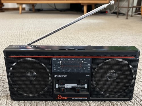 Vintage Magnavox Spatial Stereo D-1670 Battery Powered Mini Boom Box ...