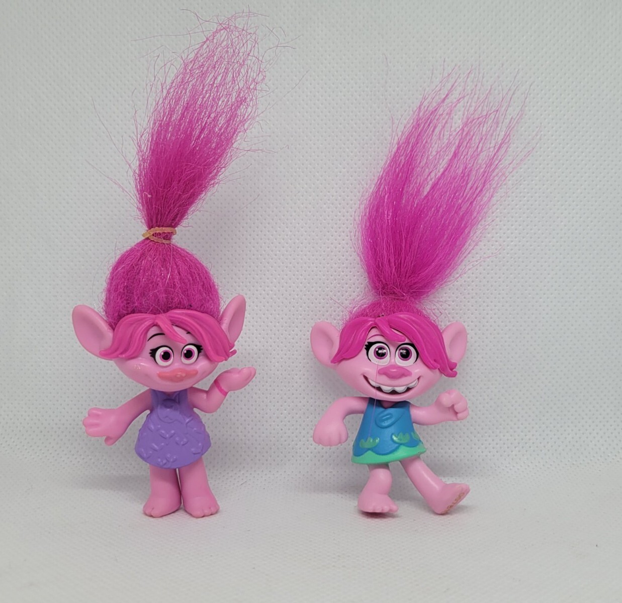 DreamWorks Trolls Queen Poppy In Blue Dress & Poppy In Purple Dress - 3 ...