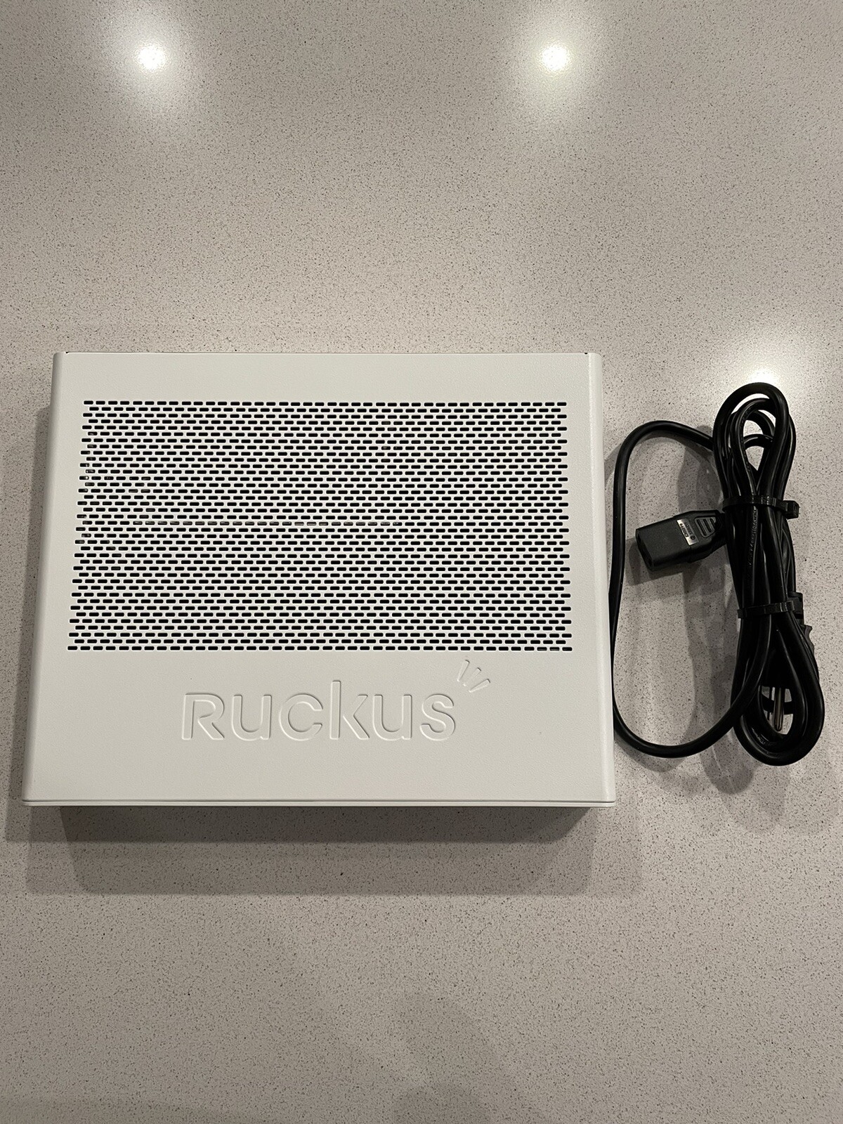 Ruckus ICX 7150-c12p Compact 12 Port Ethernet Switch - ICX7150-C12P ...