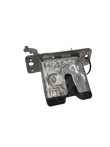 Opel Astra G 2000 Tailgate trunk boot lock catch latch 09130569 ...