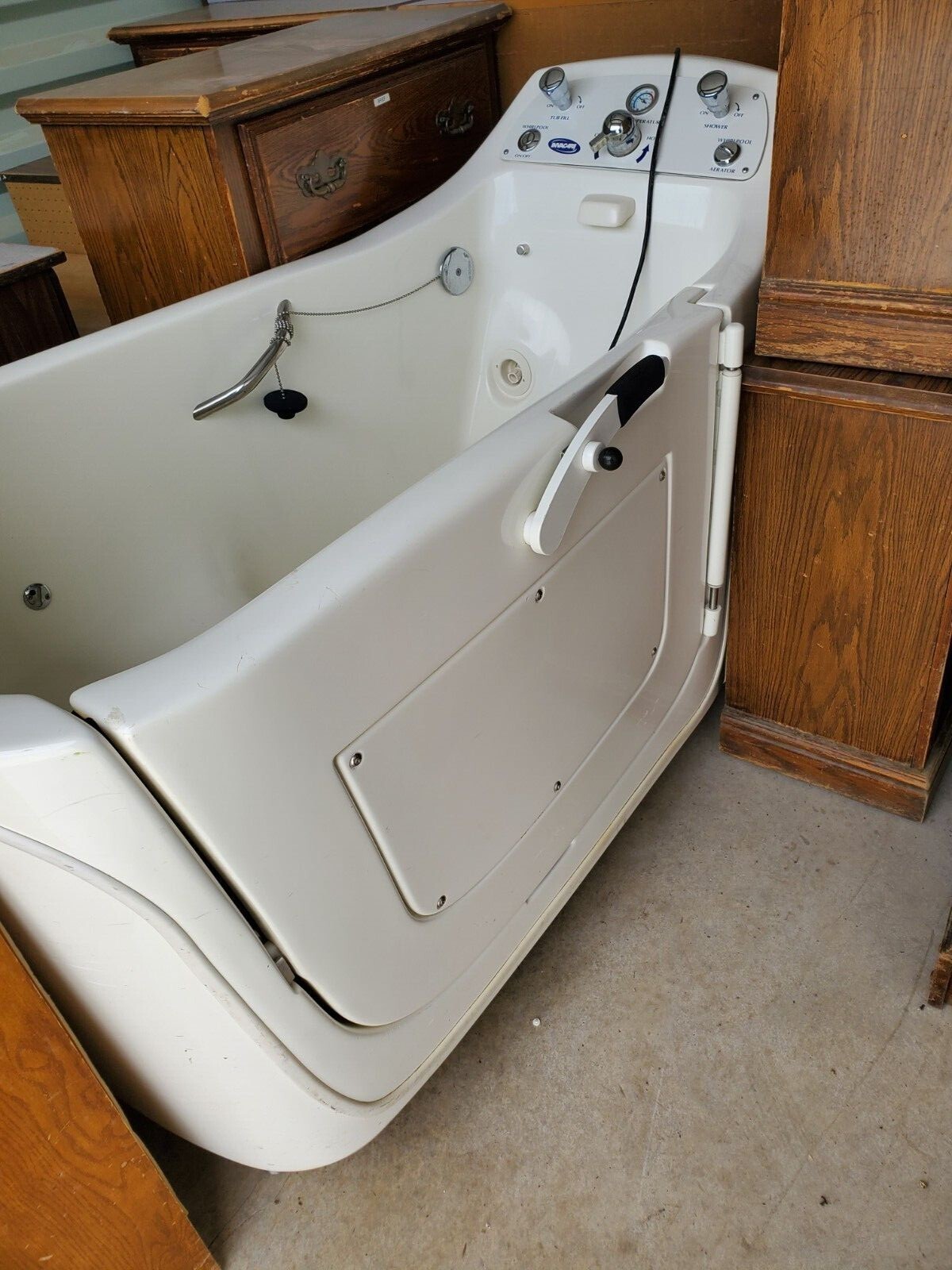 Invacare 65" Side Entry/Handicap Accessible Whirlpool Tub | eBay