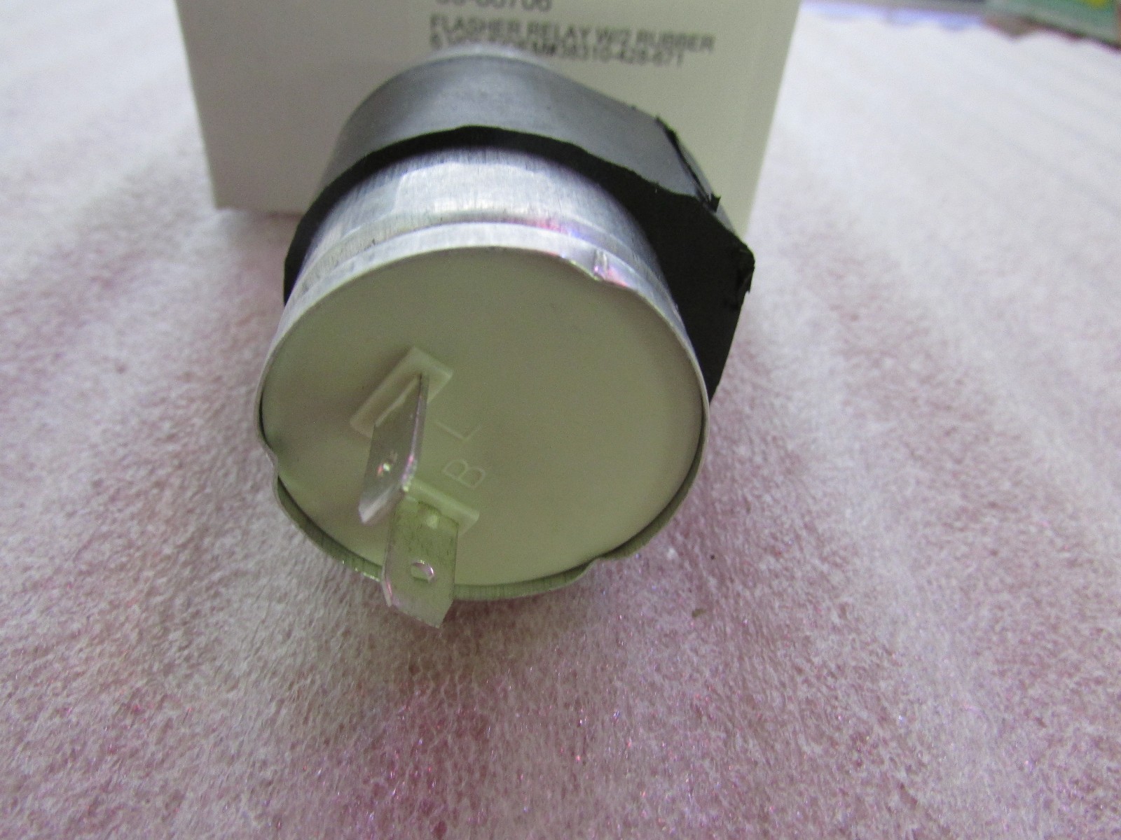 4137122 EMGO 66-86706 6 Volt Round Honda Style 2 Prong Flasher Unit for ...