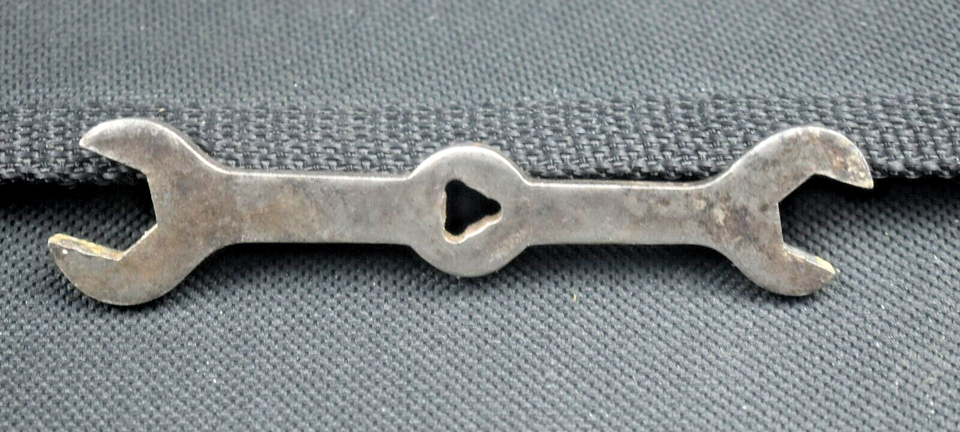 Vintage Aetna Carbon Steel No. 28 Open Wrench 3/8 - 7/16 has threading ...