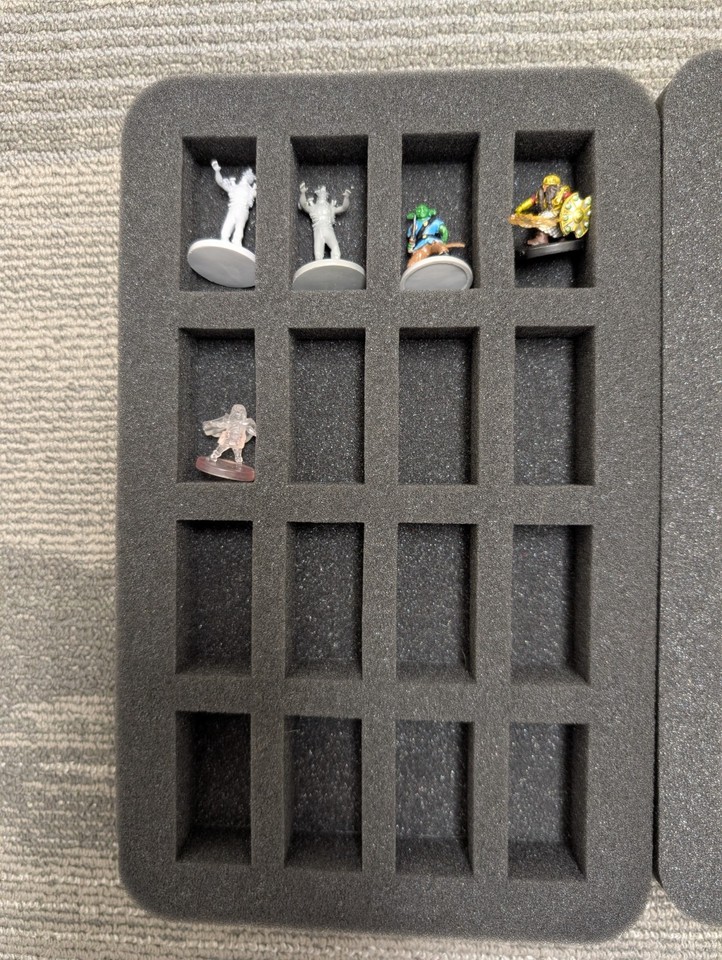 Feldherr Miniature Figure Carrying Case with 53 Figurines and 4 Foam ...