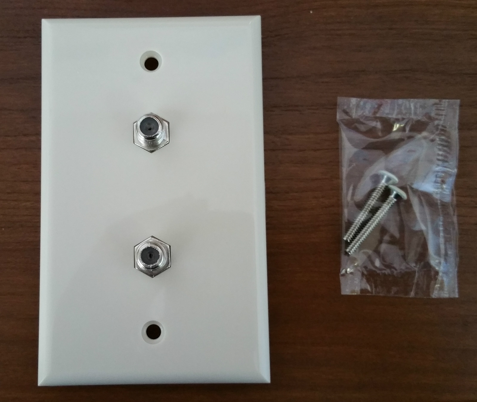 2 Socket TV Faceplate Wall Plate F81 Coaxial Light Almond (Off White ...
