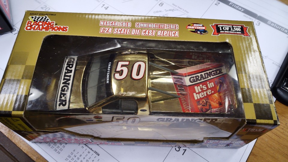 GREG BIFFLE 1/24 GOLD #GO GRAINGER TRUCK | eBay