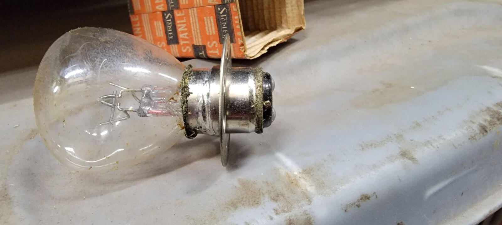 NOS Stanley Head Light Headlight Bulb A5676H A5676 12V35/30W CL77 CB77 ...