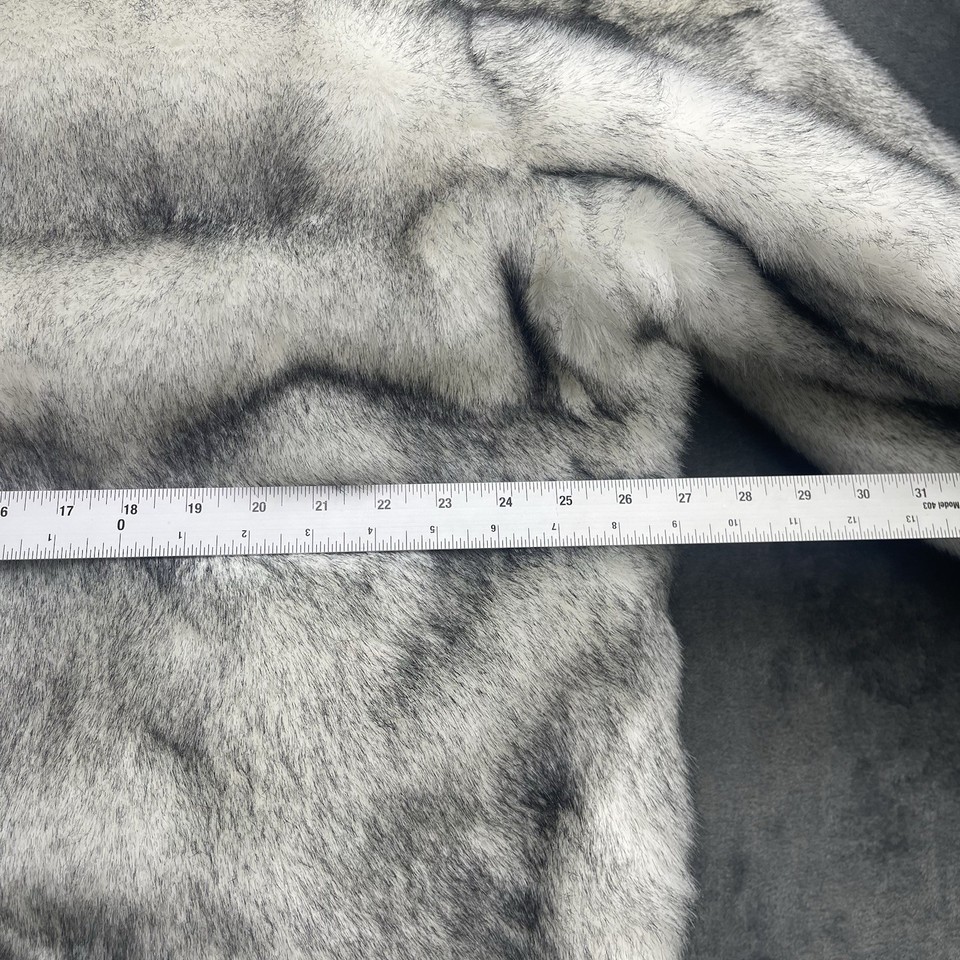 Donna Salyers Fabulous Furs Crystal Fox Fur Faux White Black Women’s ...