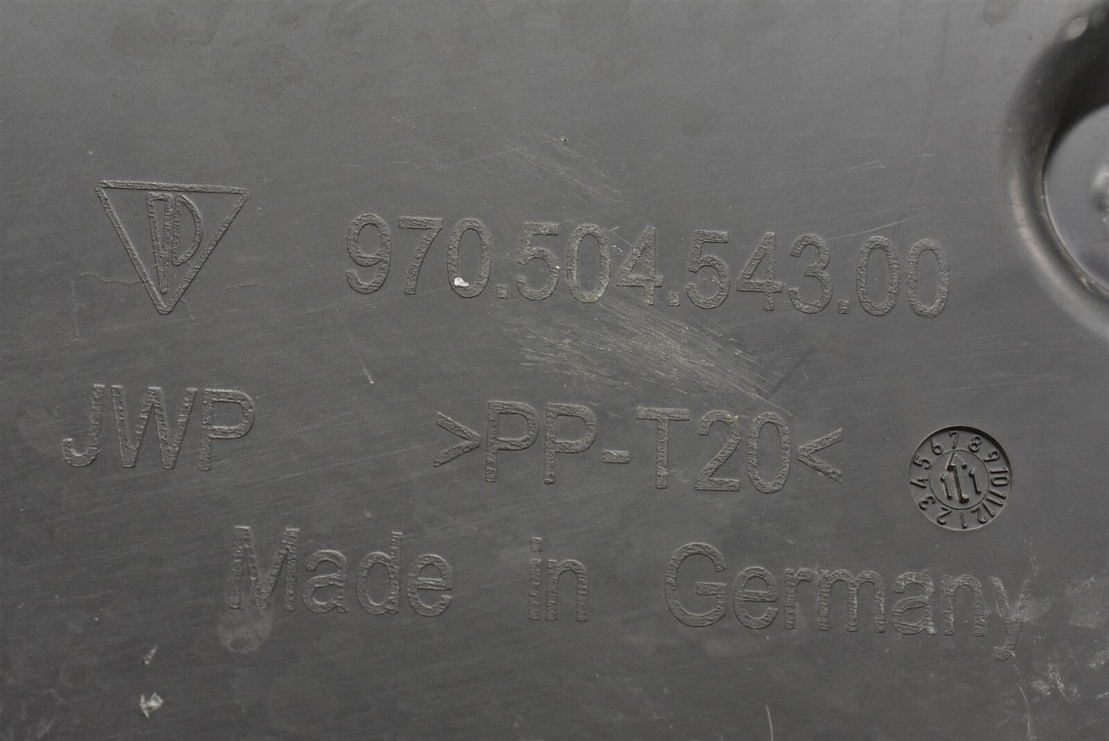 12 Porsche Panamera 4s Engine Bay Compartment Cover 97050454300 for ...