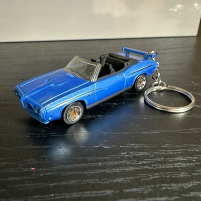 1970 Pontiac GTO Blue Convertible Diecast Keychain 1:64 Hot Wheels ...