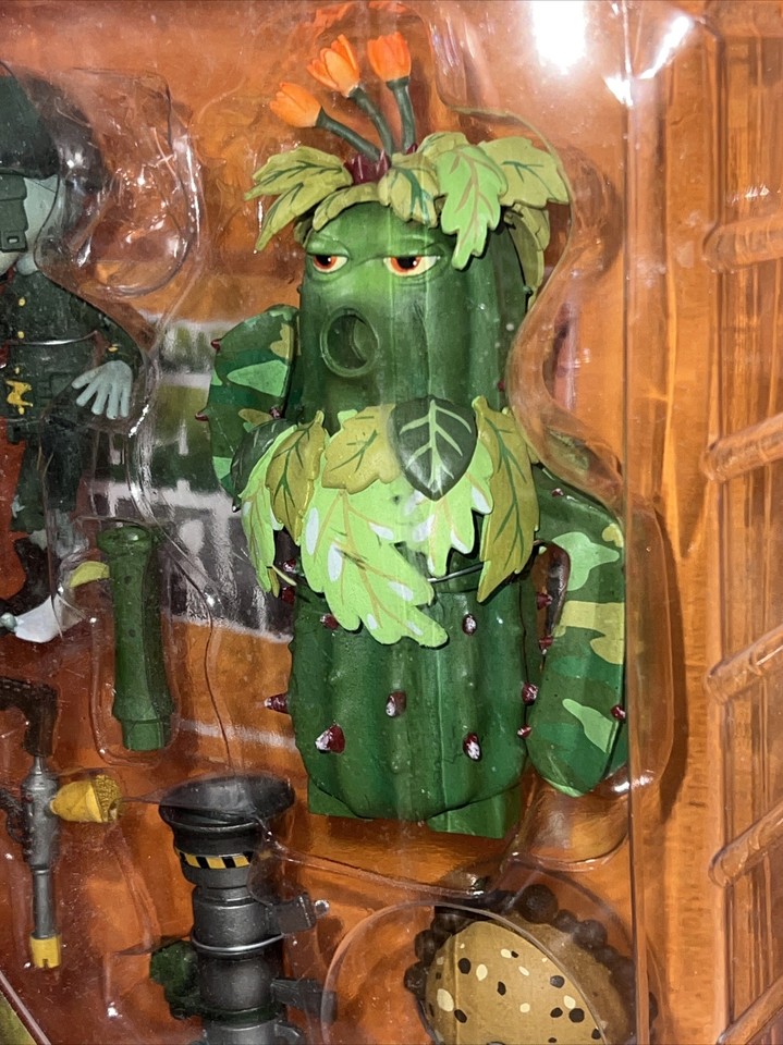 2015 Toys Plants vs Zombies Garden Warfare CAMO CACTUS Figure Set ...