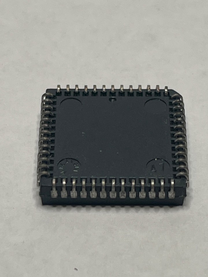 MC68HC11E1FN MOTOROLA PLCC 8-Bit Microcontroller | eBay