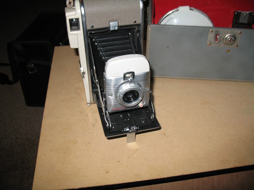 VTG 1950s POLAROID LAND CAMERA 80A WITH CASE KEY BULBS FLASHOLDER | eBay