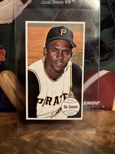 1964 Topps Giant # 11 Roberto Clemente Pittsburgh Pirates HOF Sharp ...