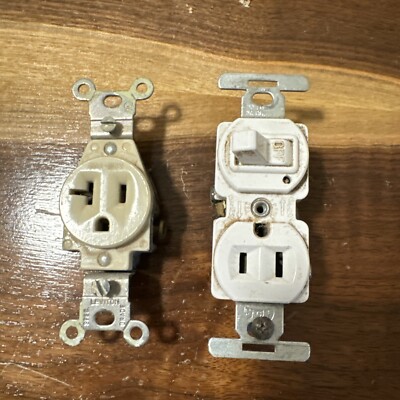 Leviton 20 A 125V Outlet And 15A 120V Switch And 15 A 125 Volt Outlet ...