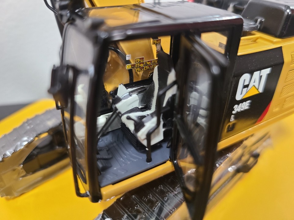 CCM 1/48 Scale Cat 349 E L Hydraulic Excavator Precision Diecast Model ...