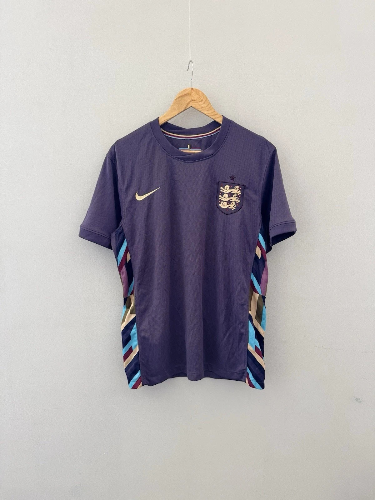 Nike England 2024 Away Soccer Jersey Shirt Purple Gold Men's Size M | eBay
