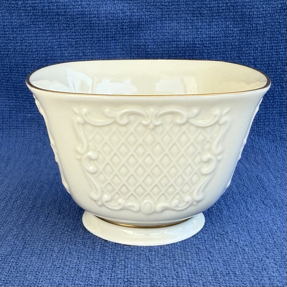 NEW 24K Gold Trim Lenox Canterbury China Candy Nut Bowl Lattice Design ...