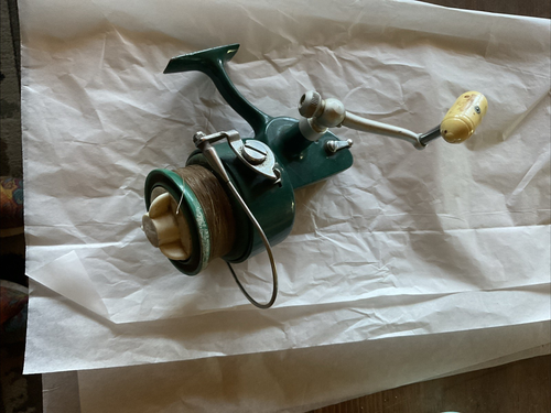 Vintage Penn #710 Spin Fisher Spinning Fishing Reel Casting broken foot ...