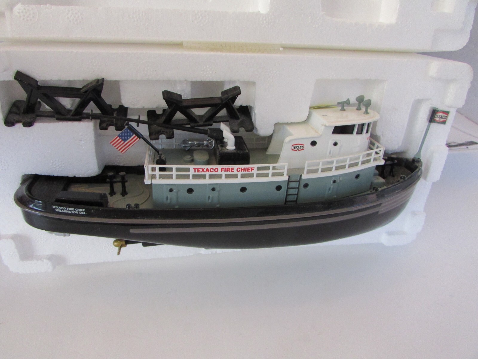 ERTL 2000 TEXACO FIRE CHIEF TUGBOAT BANK DIECAST MILLENNIUM EDITION 1ST ...