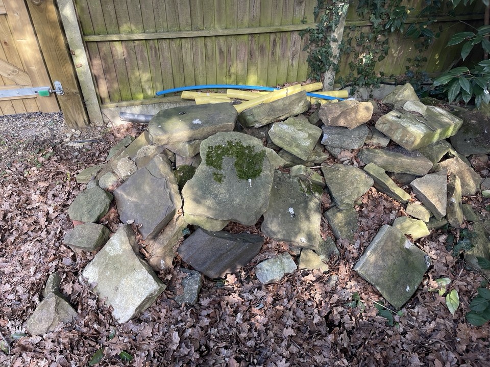 Mix garden rocks/boulders for landscaping feature stone rockery - 3 ...