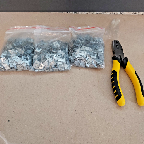 900 pc Rabbit or Chicken Wire Clips w/ Fence Pliers Rings and Snaps | eBay