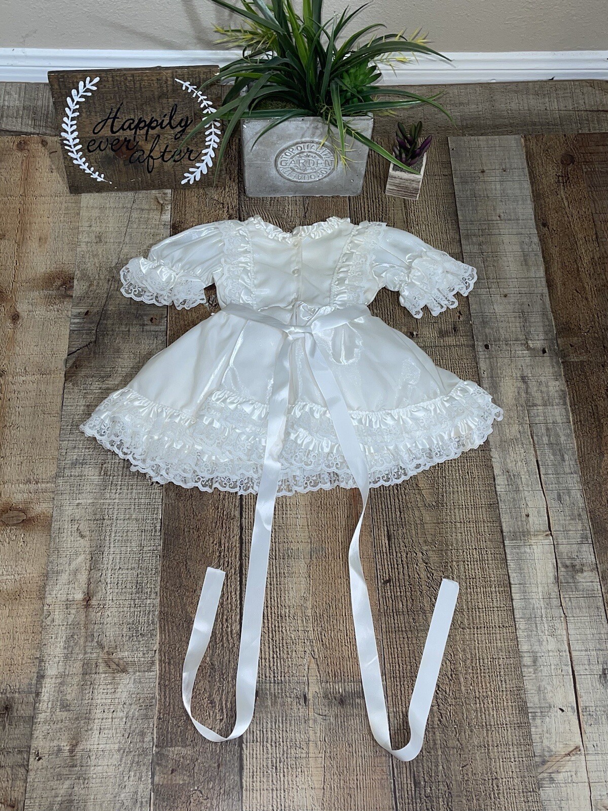Frilly Girl Vintage Lydia - Beautiful Lace Cream ruff… - Gem