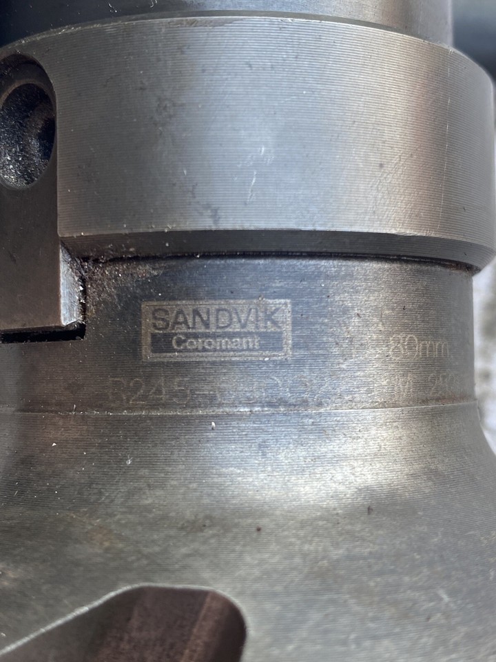 Sandvik coromant R245-080027-12M Facemill On Bt40 Tool holder | eBay UK