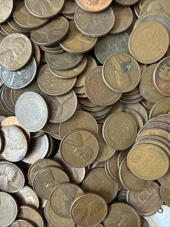 Lincoln Wheat Cents 1000+, Coins In Photo are Coins received. Free ...