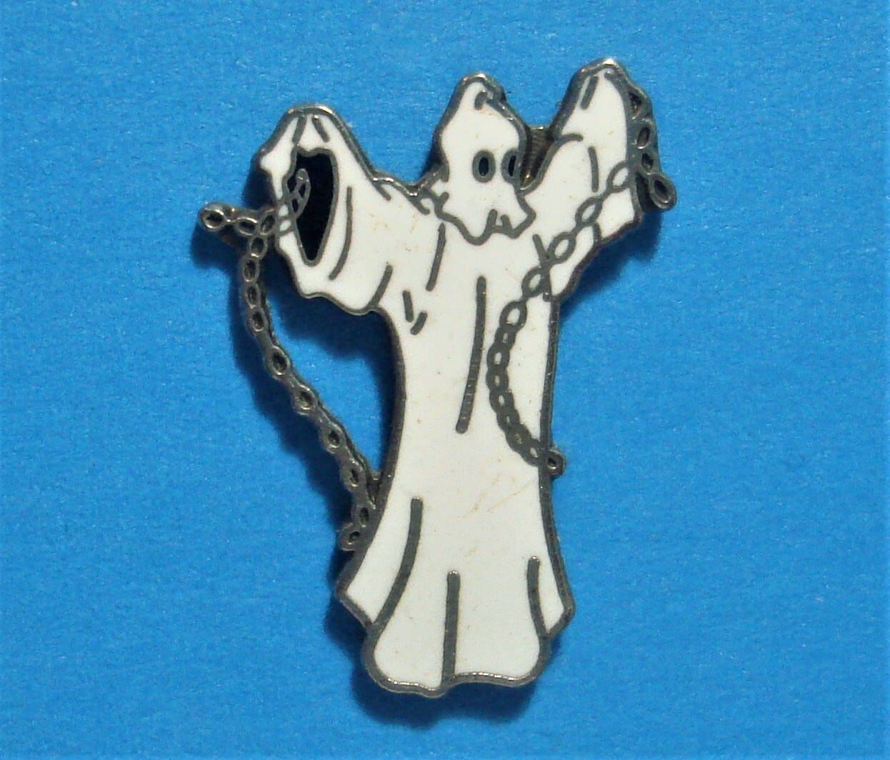 GHOST WITH CHAIN - HALLOWEEN - VINTAGE LAPEL PIN - HAT PIN - PINBACK | eBay