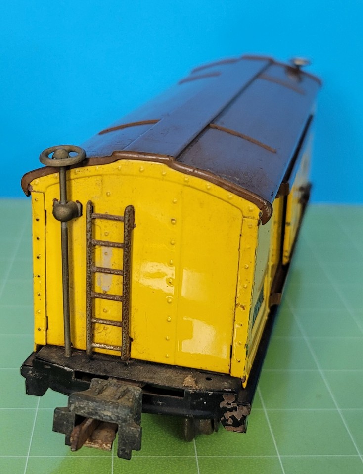 FB3: Original Lionel Prewar No. 814 Box Car in Tough Colors Yellow ...