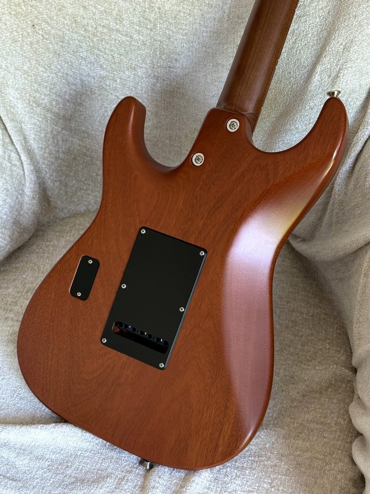 Tom Anderson The Classic - Satin Transparent Amber - Custom Shop Super ...