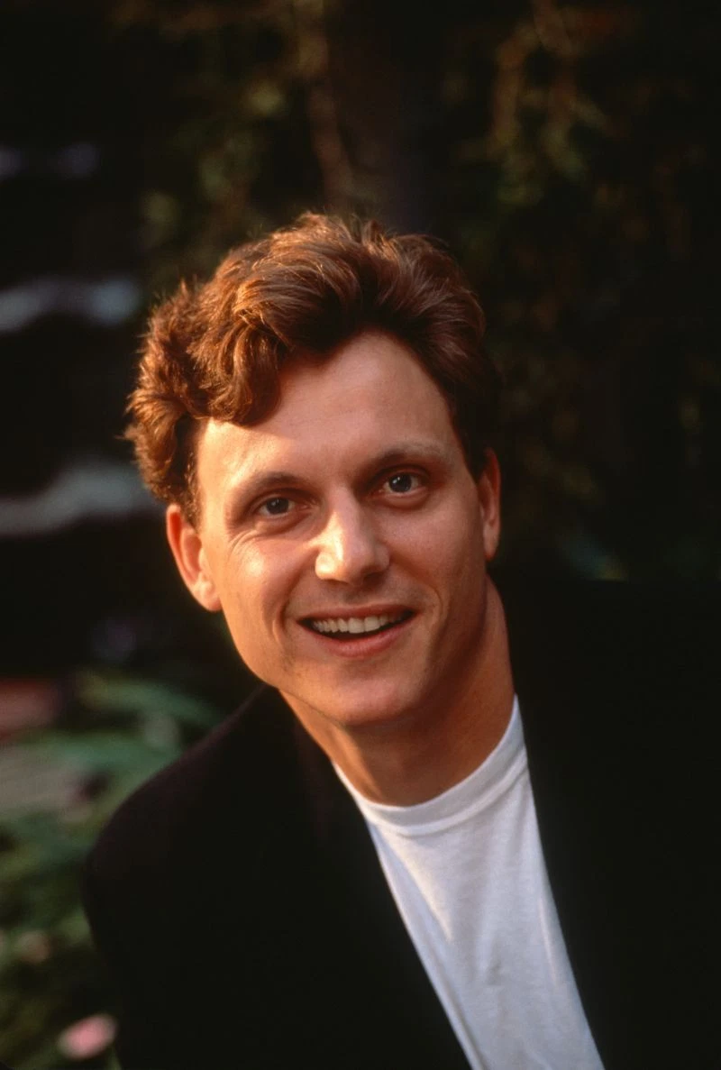 Tony Goldwyn Ghost